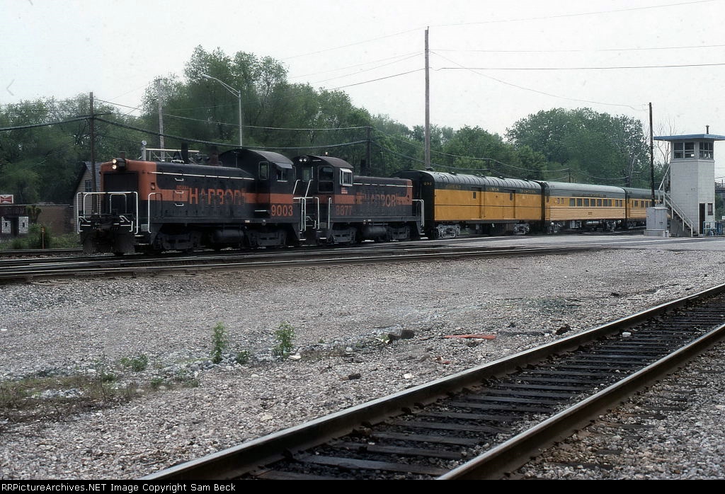 IHB 9003 and 8877 with a Passenger Special